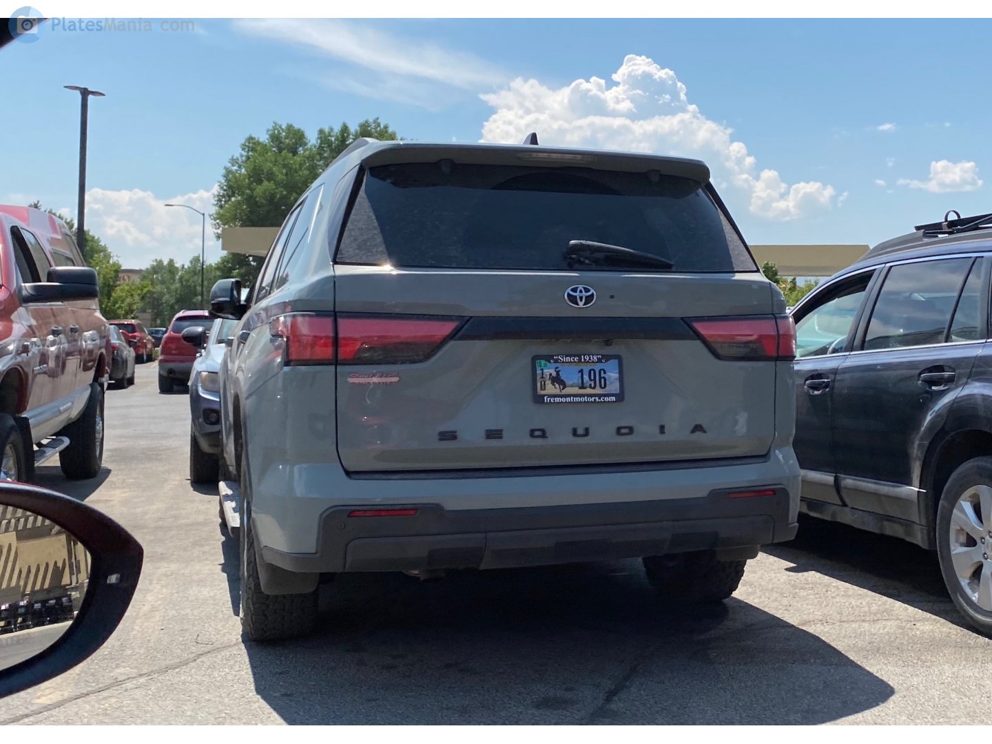 "10 196" photos Toyota Sequoia. USA