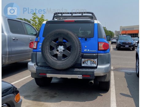 WRZ 044, Toyota FJ Cruiser (Hawaii / Honolulu County) License plate of ...