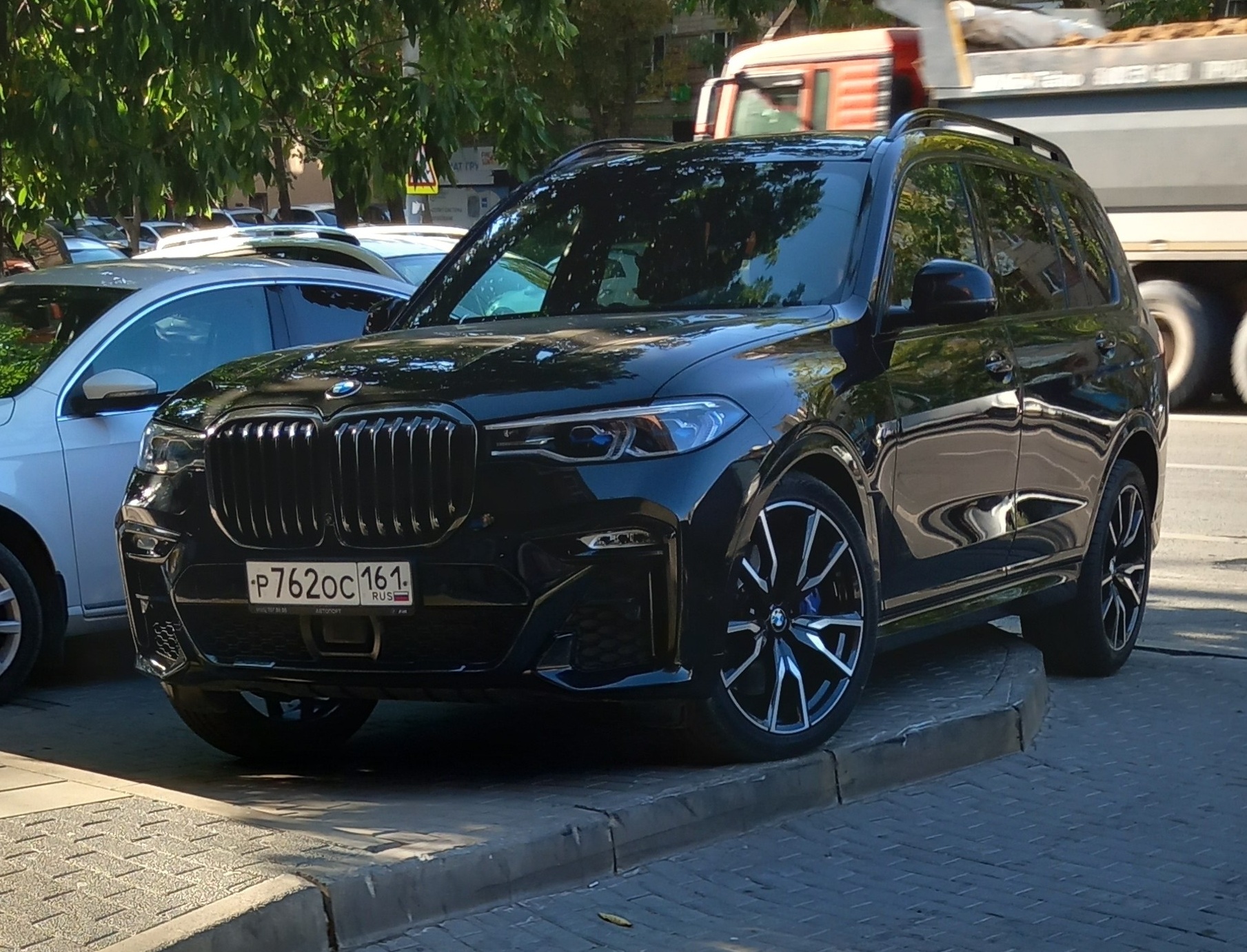 "р 762 ос 161" photos BMW X7. Russia