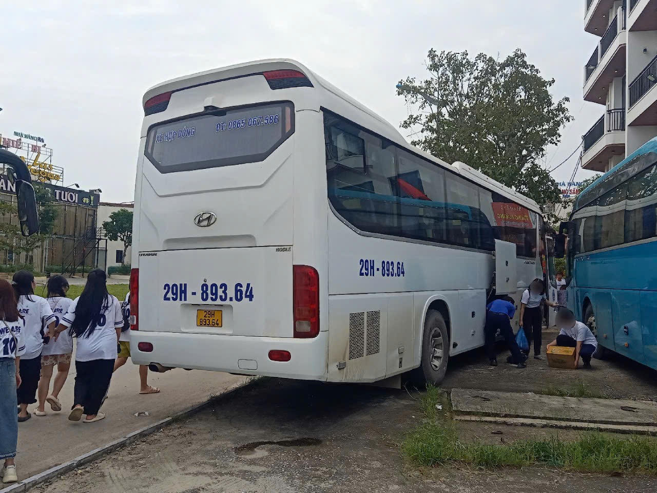 "29H-893.64" photos Hyundai Universe Xpress. Vietnam