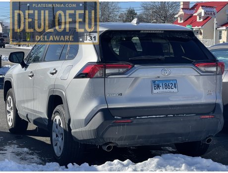 BM-18624, Toyota RAV4 (Connecticut) License plate of the USA