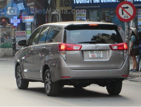 80-442-NG-33, Toyota Innova (High authorities) License plate of Vietnam