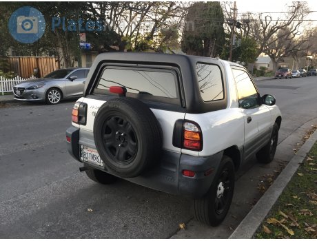 8STN961, Toyota RAV4 (California) License plate of the USA