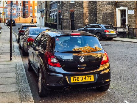 176 D 477, Vauxhall Corsa (India) License plate of the United Kingdom