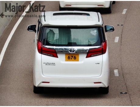 676, Toyota Alphard , License plate of Hong Kong