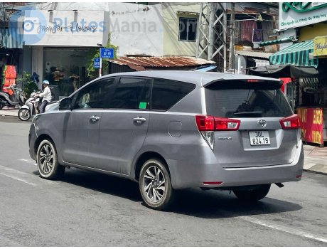 30L-824.19, Toyota Innova (Hanoi Municipality) License plate of Vietnam