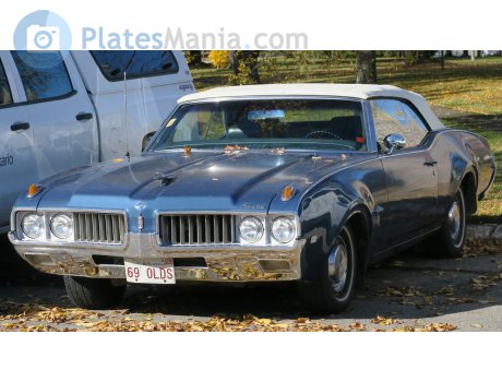 69 OLDS, Oldsmobile Cutlass (New Brunswick) License plate of Canada