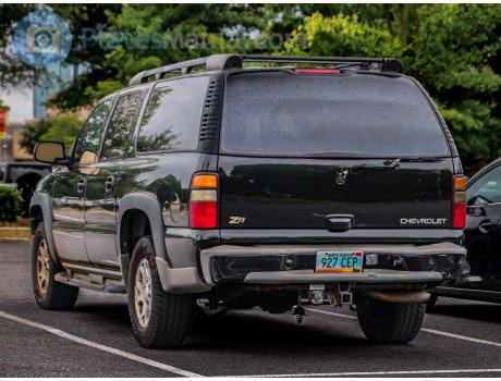 927 CEP, Chevrolet Suburban (North Dakota) License plate of the USA