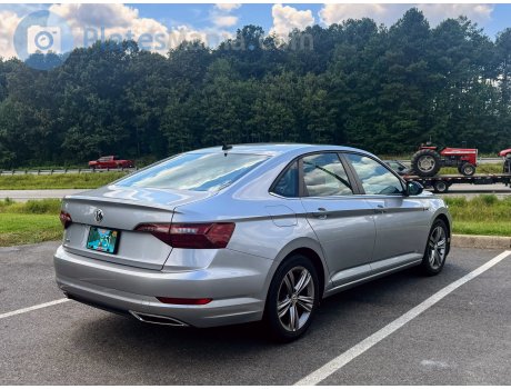 51, Volkswagen Jetta (Florida) License plate of the USA