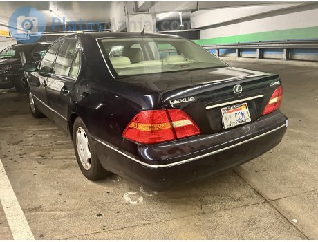 U/S CCM, Lexus LS (California) License plate of the USA