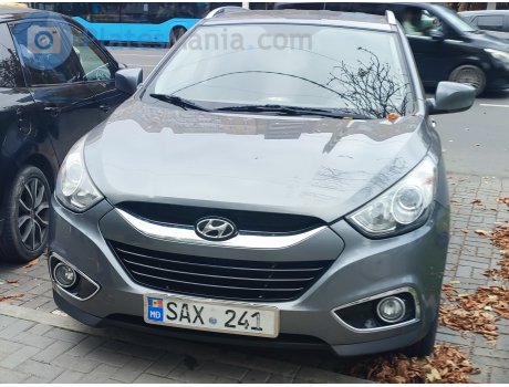 SAX 241, Hyundai ix35 , License plate of Moldova