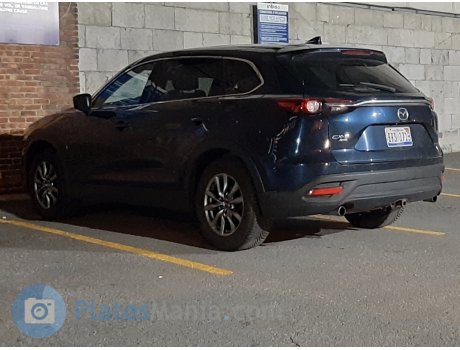 EPS 1719, Mazda CX-9 (Michigan) License plate of the USA