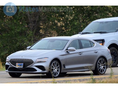 22 54024, Genesis G70 (Wyoming / Teton) License plate of the USA