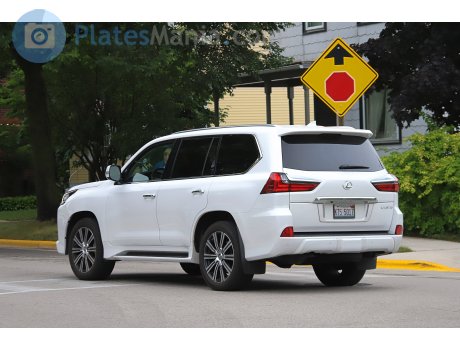 K75 5017, Lexus LX (Illinois) License plate of the USA