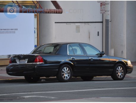 6AVH306, Ford Crown Victoria (California) License plate of the USA