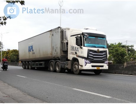 29E-288.43, CNHTC (Sinotruk) Howo Max (Hanoi Municipality) License ...