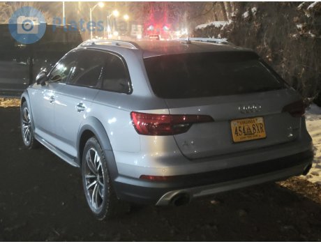 454 8XR, Audi A4 (Virginia) License plate of the USA