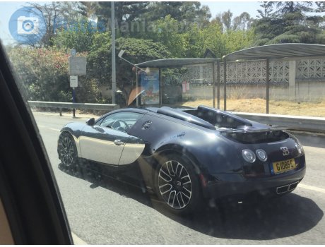 G 1085 E, Bugatti Veyron License plate of Gibraltar