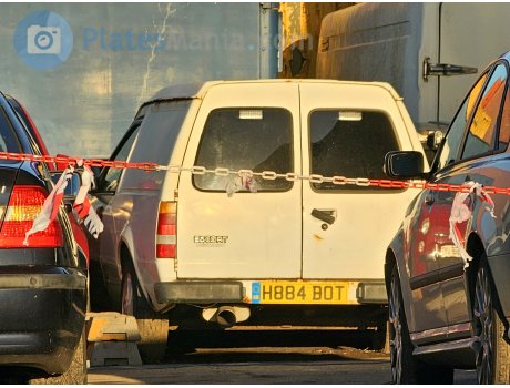 H884 BOT, Ford Escort Express (Portsmouth) License plate of the United ...