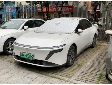 粤B·HR6072, Nissan N6 (Shenzhen City) License plate of China